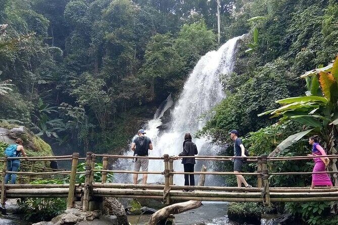 Eco 1.45Hours Hiking @Pha Dok Siaw + Doi Inthanon & Royal Project - Why transport and timing matter