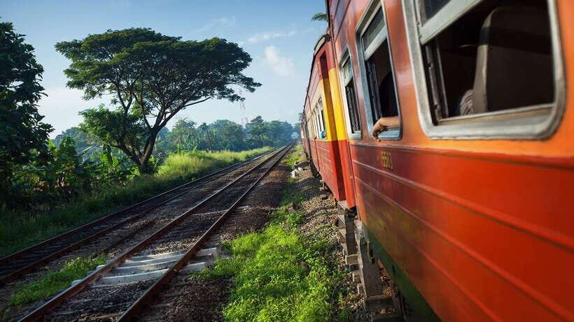Ella: First Class Scenic Train Ticket To/From Nanuoya - The Experience: What Makes It Special