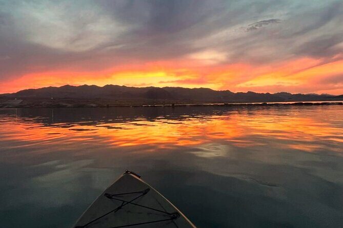 Emerald Cave Sunset Glow Kayak Tour: 3 Caves, Wildlife & Lights - Discovering the Caves