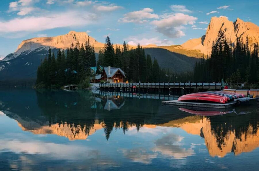 Emerald Lake, Wapta Falls & Takakkaw Falls in Yoho - Transportation and Group Size