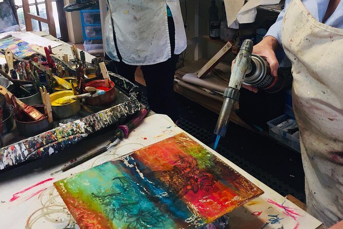 Encaustic painting workshops with Ezshwan Winding - Who Will Love This Experience?