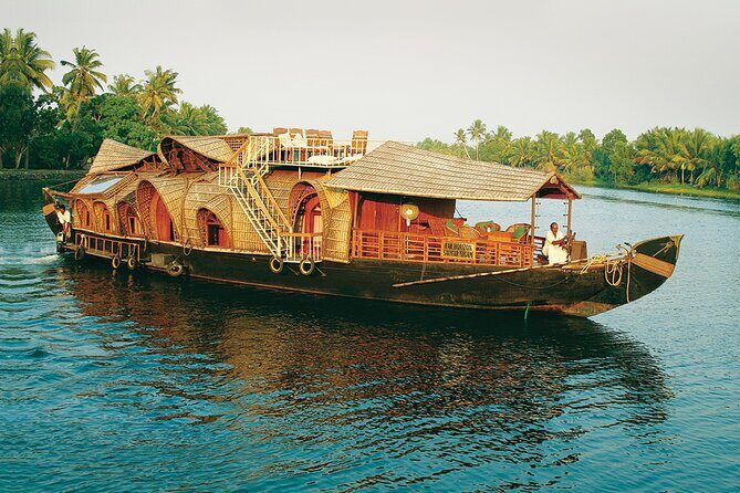 Enchanting Kerala: Tea Estate, Spice Plantation & Backwater Tour - Who Should Consider This Tour?
