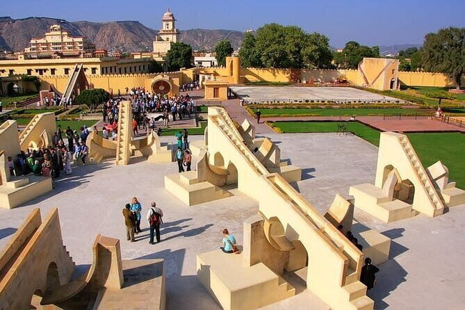 Exclusive Private Jaipur Day Tour from Delhi by A/C Car - Why This Tour Offers Good Value