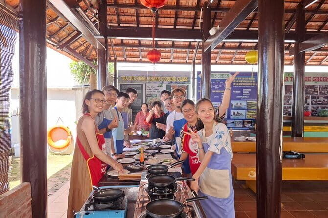 Experience Private Cooking Class in Vegetables Village Tra Que - What the Reviews Say