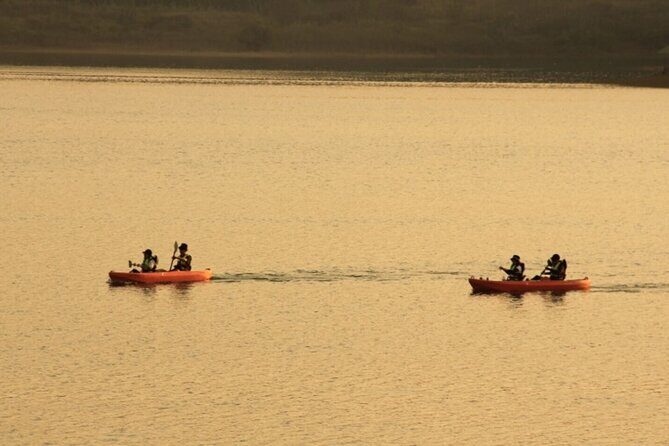 Experience SUP or Kayak Tour with a Guide in Tuyen Lam Lake - Why This Tour Might Be Perfect for You