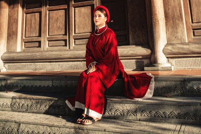 Experience Traditional Vietnamese Costumes at Dong Dinh Museum - Is It Worth the Price?