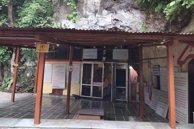 Explore Saint City on a Day Tour in Rishikesh - The Practical Side: Transportation, Timing, and Price