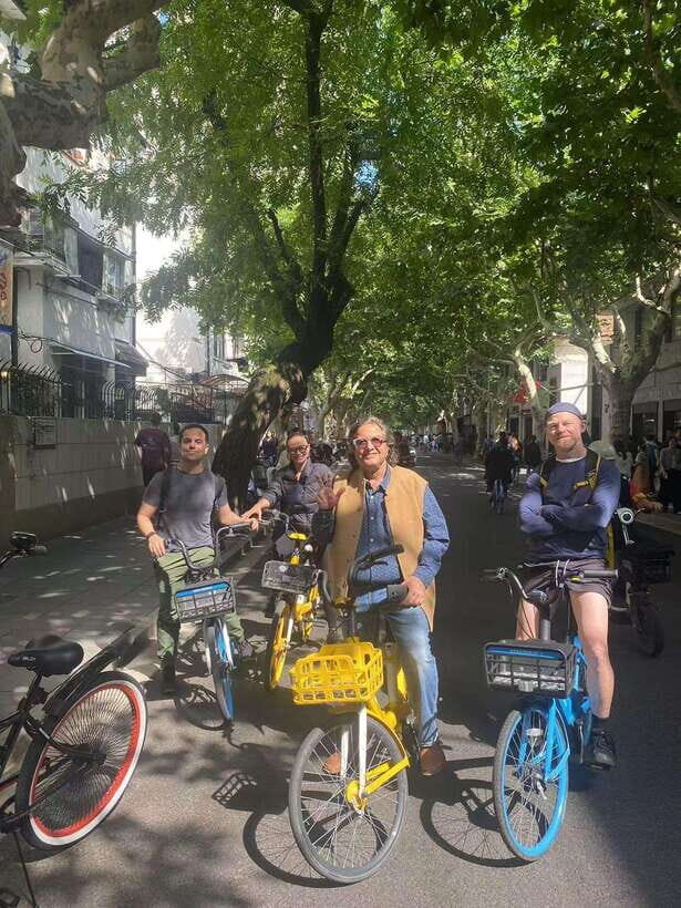 Explore Shanghai's Old Town & Suzhou River by Bike - What’s Included and What’s Not