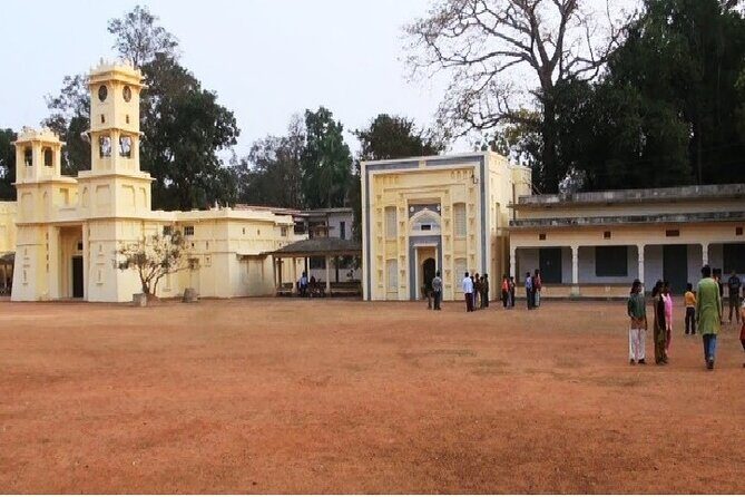 Explore Shantiniketan From Kolkata With Lunch - FAQ