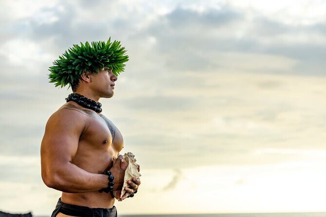 Feast and Fire Luau Outrigger Kona Resort and Spa - Detailed Breakdown of the Itinerary