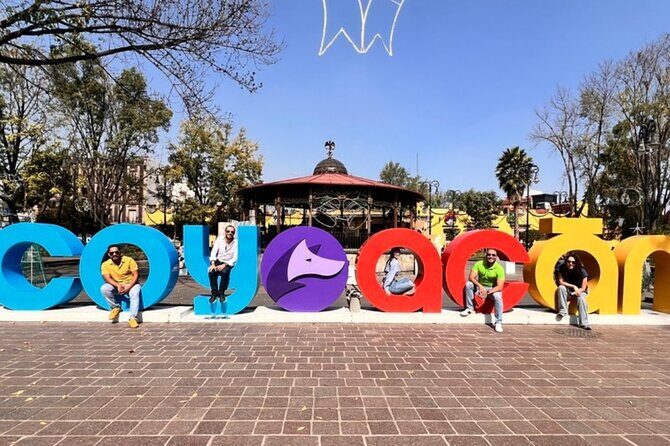 Fiesta Tour in Xochimilco with Tequila in addition Coyoacán and CU - The Transport and Group Size