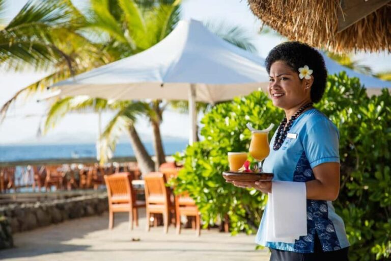 Fiji: Castaway Island Resort Day Cruise with Lunch - What to Expect on the Island: Facilities and Atmosphere