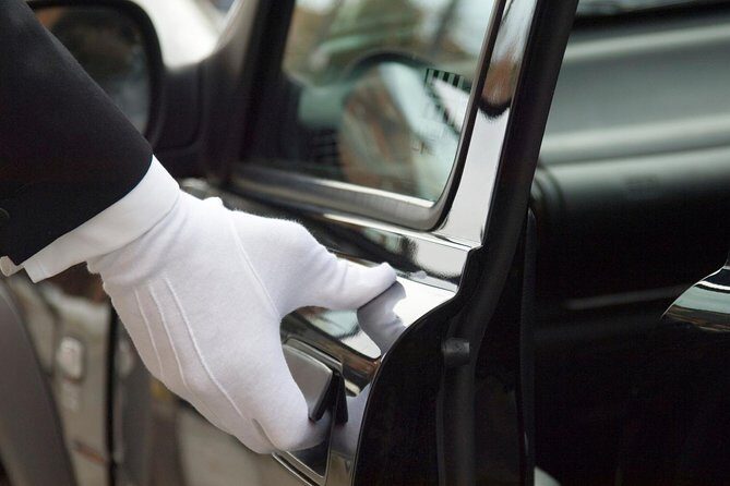 Fixed Price- Black Car service from Toronto Airport OR Niagara Falls - Why Travelers Appreciate This Service