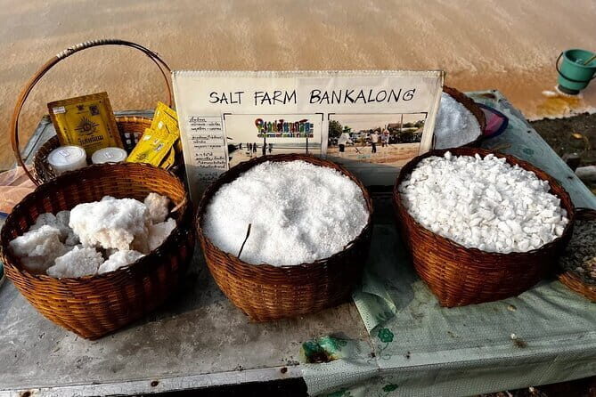 Floating and Railway Markets with Kwan Damnoen Restuarant - Authenticity and Value