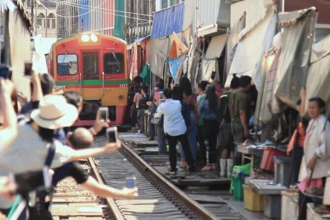 Floating Market & Train Market Half-Day Trip from Bangkok - Transport and Group Dynamics