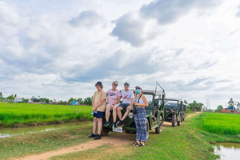 Floating Village Sunset Boat & Jeep Tour inclusive Drinks - The Significance of the Stops