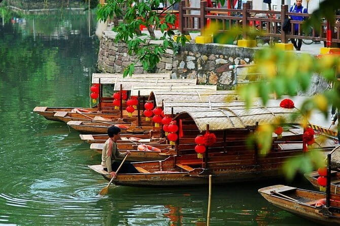 Foshan Qinghui Garden and Fengjian Water Town Private Day Tour from Guangzhou - Why the Price Is Good Value