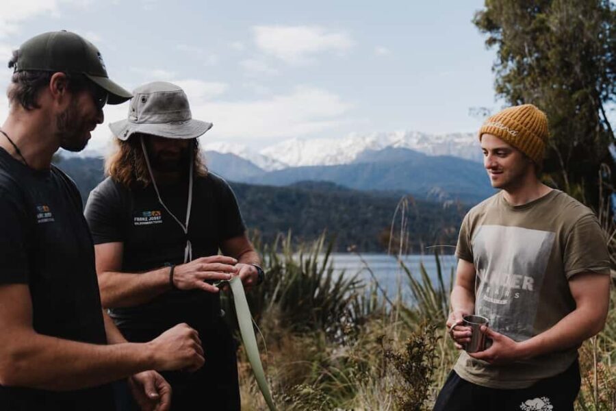 Franz Josef: Kayak & Walking Tour to Okarito Kiwi Sanctuary - What Makes This Tour Special?