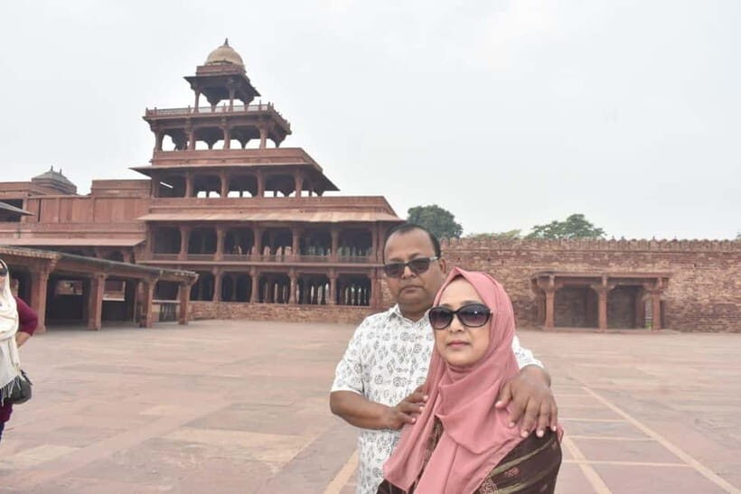From Agra: Explore Fatehpur Sikri with Sikandra Tomb. - What Makes This Tour Stand Out?
