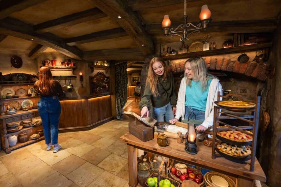 From Auckland: Guided Hobbiton Movie Set Small Group Tour - The Itinerary: What to Expect