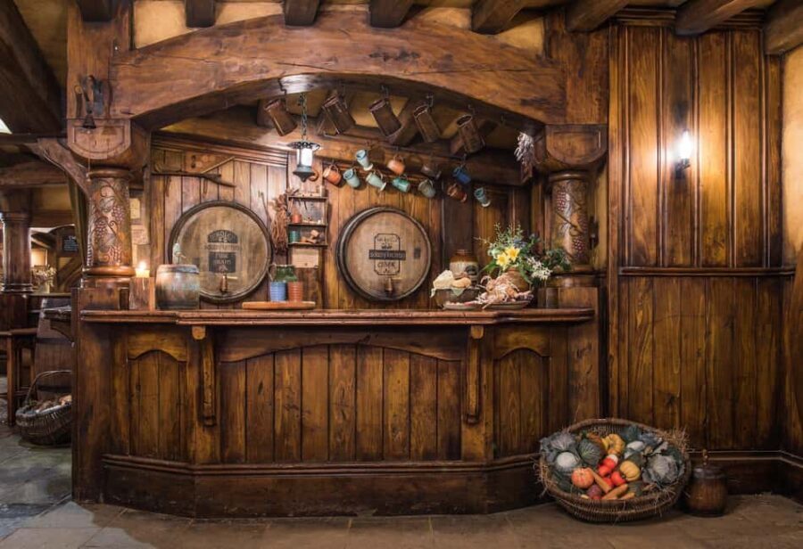 From Auckland: Hobbiton Private Transfers with Group Tour - The Experience: Why It’s Worth It