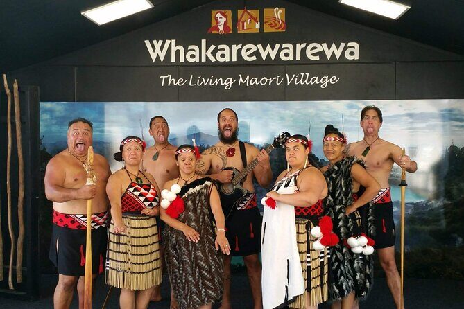From Auckland: Rotorua Mori Village & Hot Springs with Haka - The Itinerary in Detail