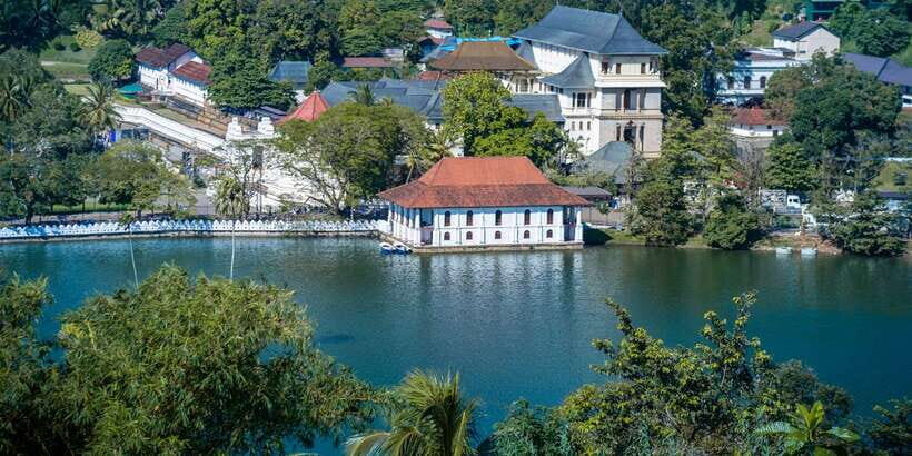 From Bentota: Kandy Tour with Tooth Temple & Gardens Visit - Practicalities and Tips