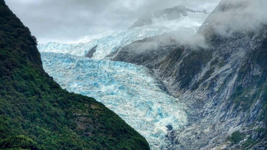 From Christchurch: 2 day tour to Queenstown via Franz Josef - The Experience of Guided Travel: What Sets This Tour Apart