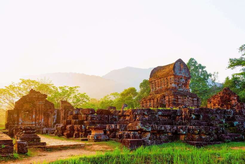 From Da Nang or Hoi An: My Son Sanctuary and Hoi An Tour - Touring Hoi An’s Old Town