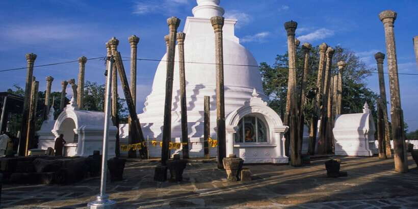 From Dambulla: Sacred City of Anuradhapura Private Day Tour - Detailed Breakdown of the Itinerary