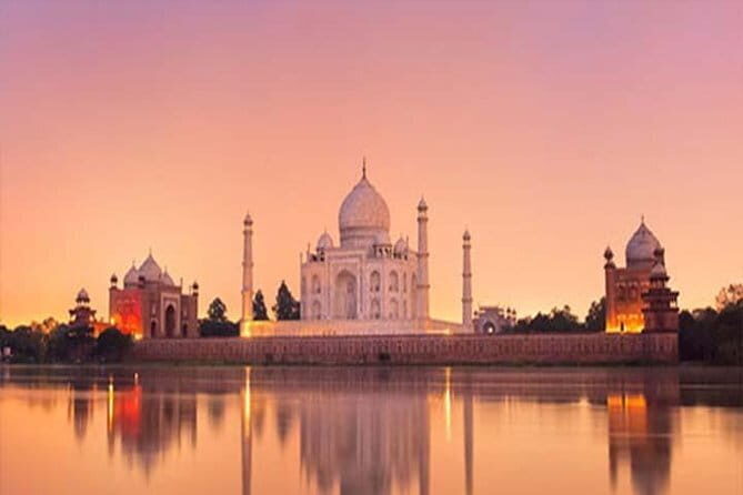 From Delhi: Day Trip To Taj Mahal By Superfast Train - Guide and Entry Fees