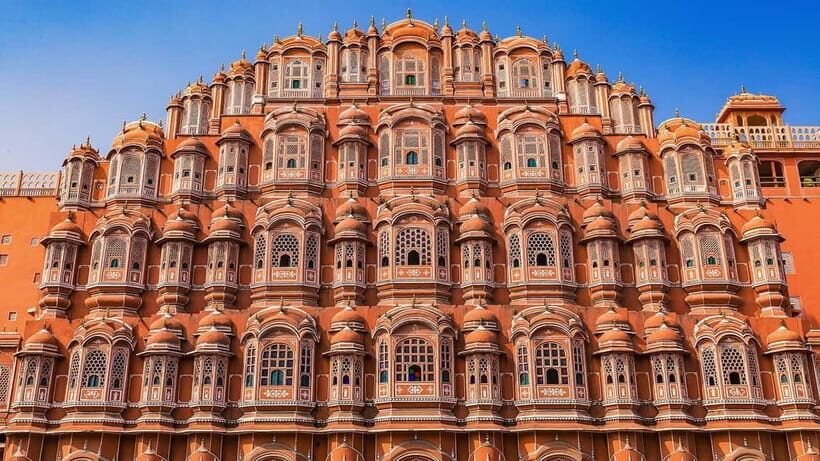 From Delhi: Jaipur Day Trip by Fast Train or Private Car - Arrival and First Impressions in Jaipur