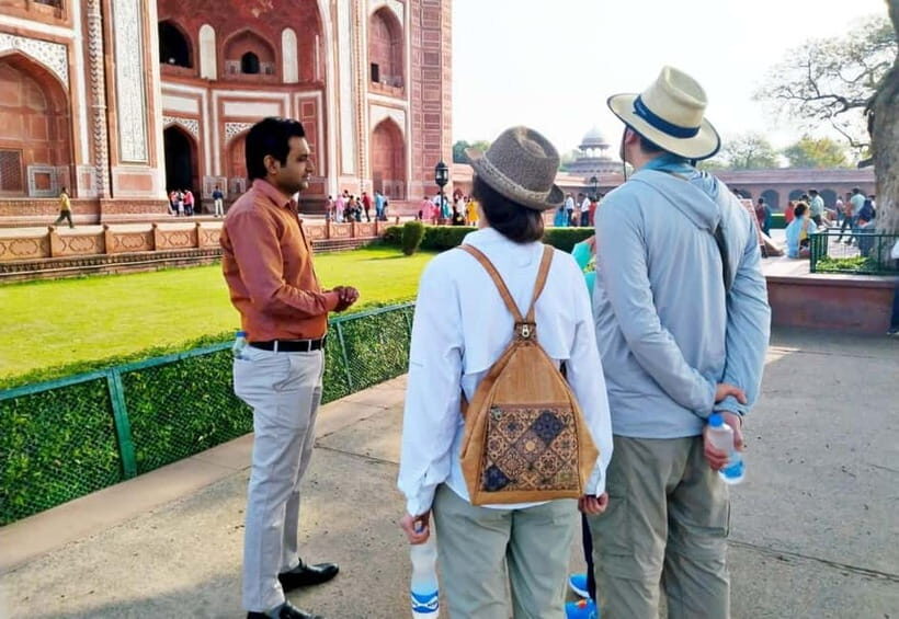 From Delhi or Agra: Taj Mahal and Fatehpur Sikri Guided Tour - What Makes This Tour Stand Out?