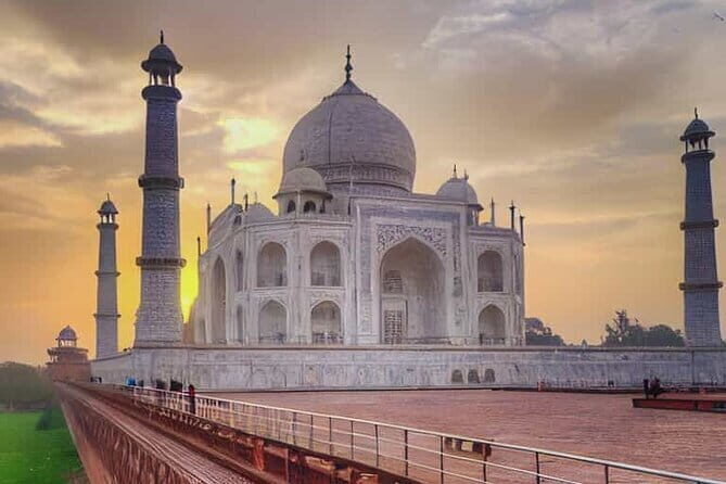From Delhi: Overnight Taj Mahal & Agra City Tour by Car - Who Should Consider This Tour?