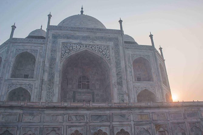 From Delhi: Private Sunrise tour of Taj Mahal & Agra Fort - FAQs