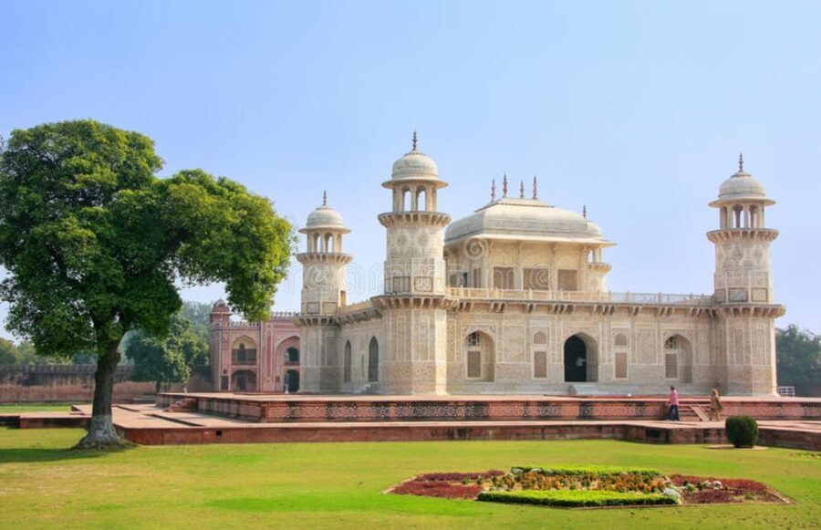 From Delhi:-Privet Tajmahal Agra Fort & Fatehpur Day Trip - Detailed Breakdown of the Itinerary