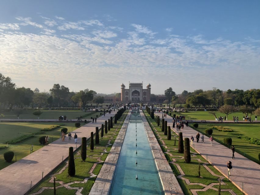 From Delhi: Same Day Agra Tour with Private Transfer - Key Points