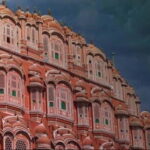 From Delhi: Same Day Guided Jaipur Tour with 5 Star Lunch - Amber Fort: A Majestic Welcome