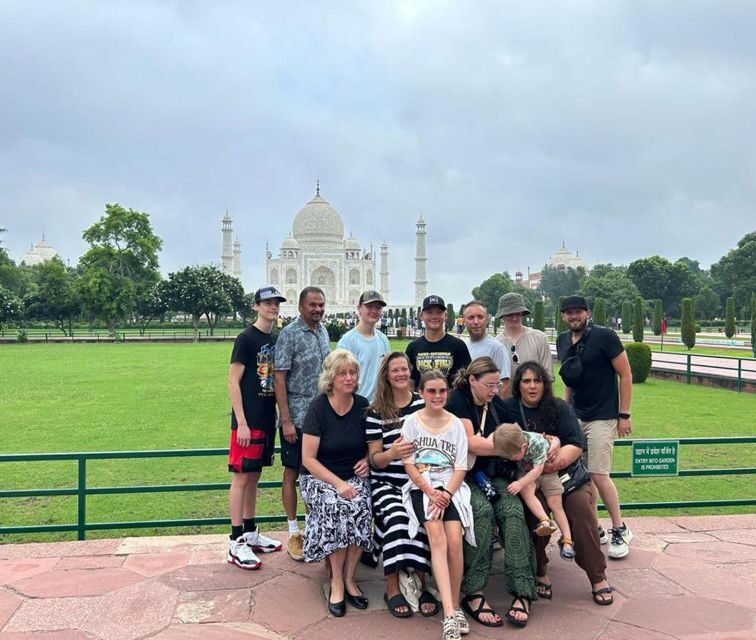 From Delhi: Same Day Taj Mahal Tour With Traditional Dress - Arriving in Agra: First Sightings and Guided Tours