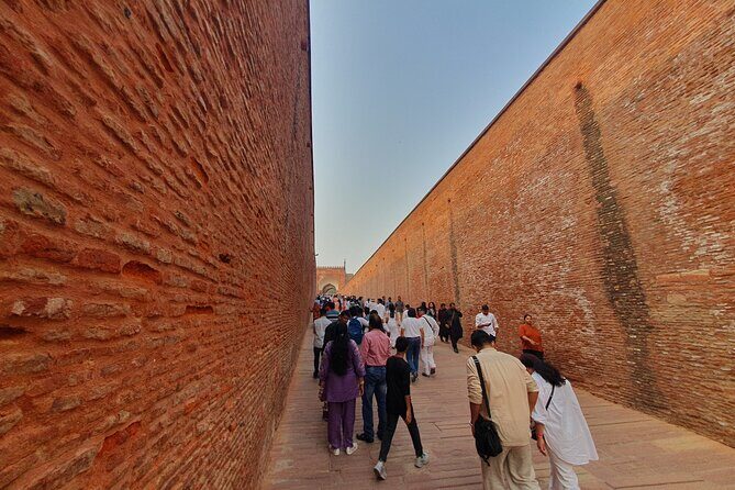 From Delhi: Sunrise Taj Mahal Tour with Professional Photographer - What Makes This Tour Stand Out?