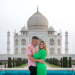 From Delhi: Taj Mahal Tour with Professional Photographer - Arriving at the Taj Mahal