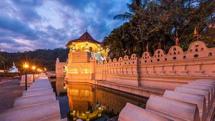 From Galle/Mirissa/Hikkaduwa: Kandy Day Tour with Pickup - Deep Dive: The Itinerary