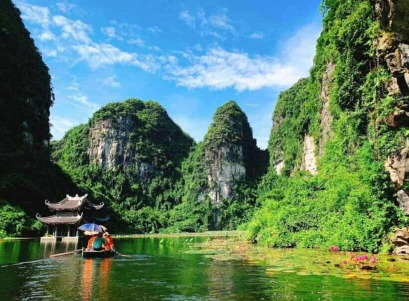 From Ha Noi: Tam Coc -Hoa Lu & Mua Cave Full-Day Trip - Hoa Lu: Vietnam’s Ancient Capital