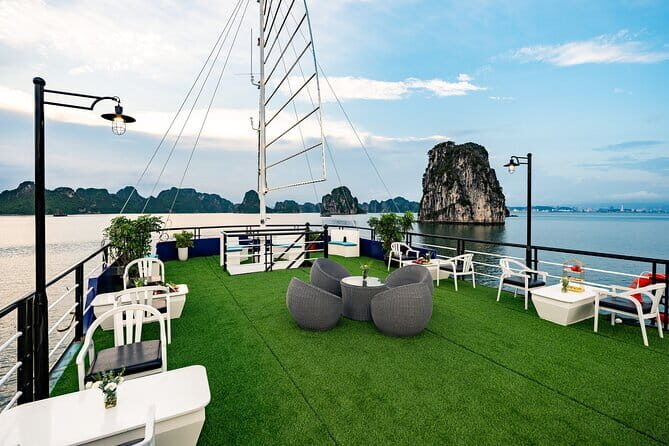 From Hanoi: 1-Day Halong 5-Star Cruises with Big & Small Groups - Highlight Stops and Activities