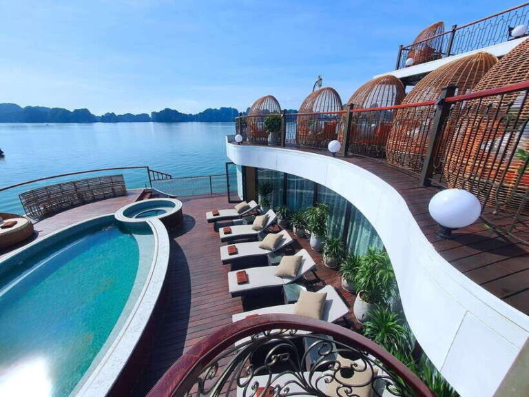 From Hanoi: 2-Day Ha Long Bay by Indochine Premium Cruise - The Quality and Authenticity of the Experience