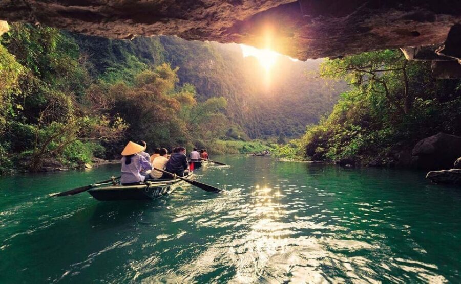 From Hanoi: Ninh Binh-Bai Dinh, Trang An, and Mua Cave 1 day - Transportation and Group Dynamics