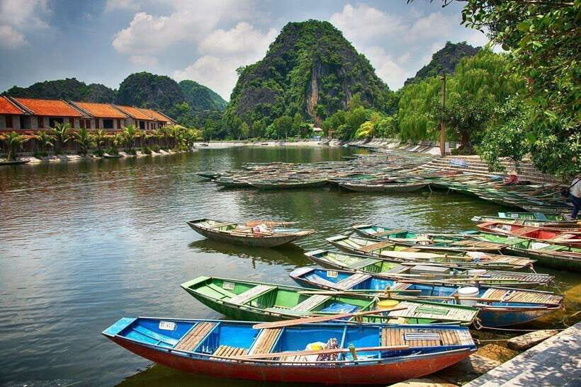 From Hanoi : Private Day Tour to Tam Coc and Phat Diem - Why This Tour Offers Excellent Value