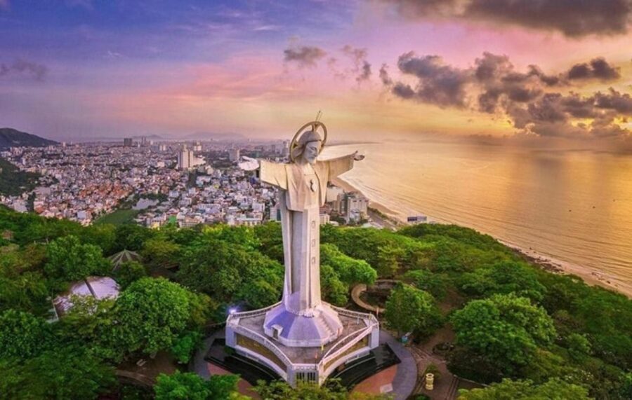 From HCM: Vung Tau Beach - Relax At A Beautiful Beach - Analyzing the Value