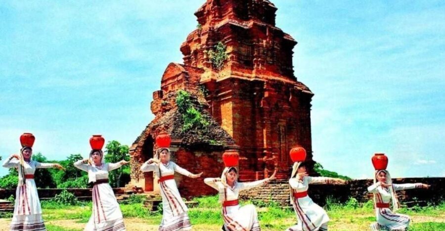 From Hoi An: Discover My Son Sanctuary & Sunset River Cruise - Visiting My Son Sanctuary: A Glimpse into Champa Culture