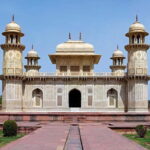 From Jaipur: Private Taj Mahal & Agra Day Trip with Transfer - Transport and Comfort